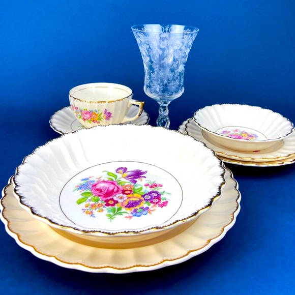 Leigh Ware | Accents | Vintage Leigh Ware Collectible Dishes In Vibrant ...